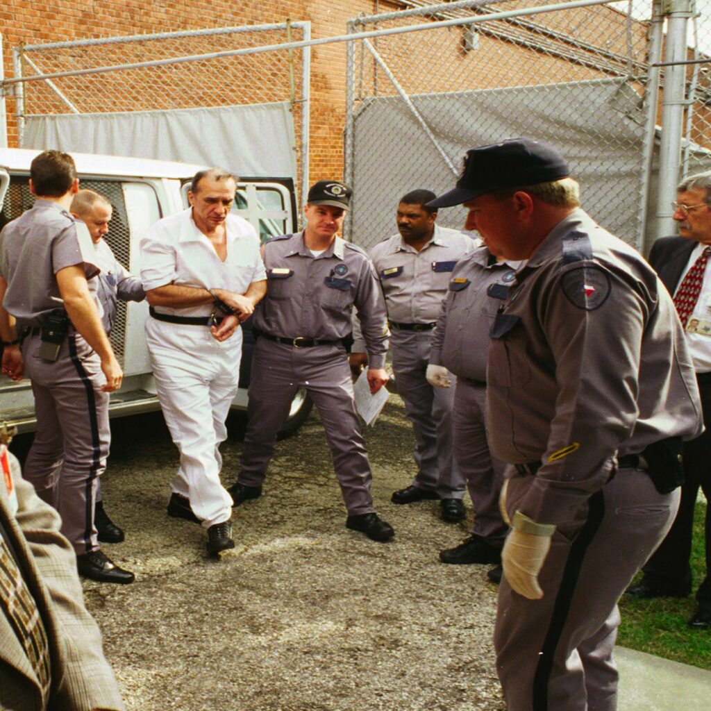 Serial Killer Kenneth McDuff Taken From Prison Van To Texas Death ...